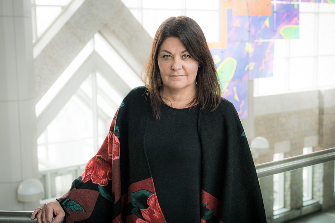 World-renowned researcher plants roots at SENS - News | University of ...